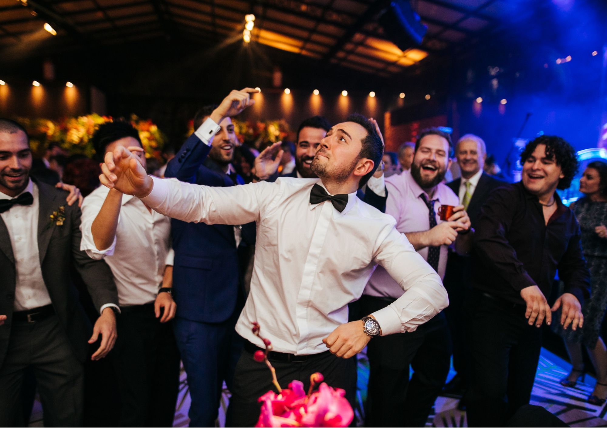 Hauskat hääpelit – tekemistä ja naurua juhlaan - Invilara